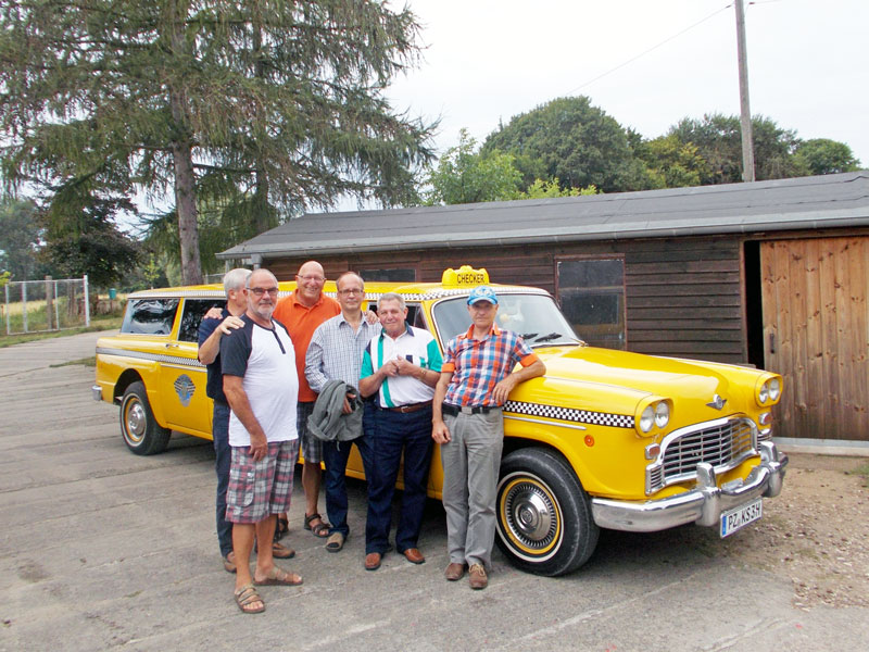 KFZ Hilfsdienst Klaus Strobel +++ - CHECKER Taxi "Aerobus"